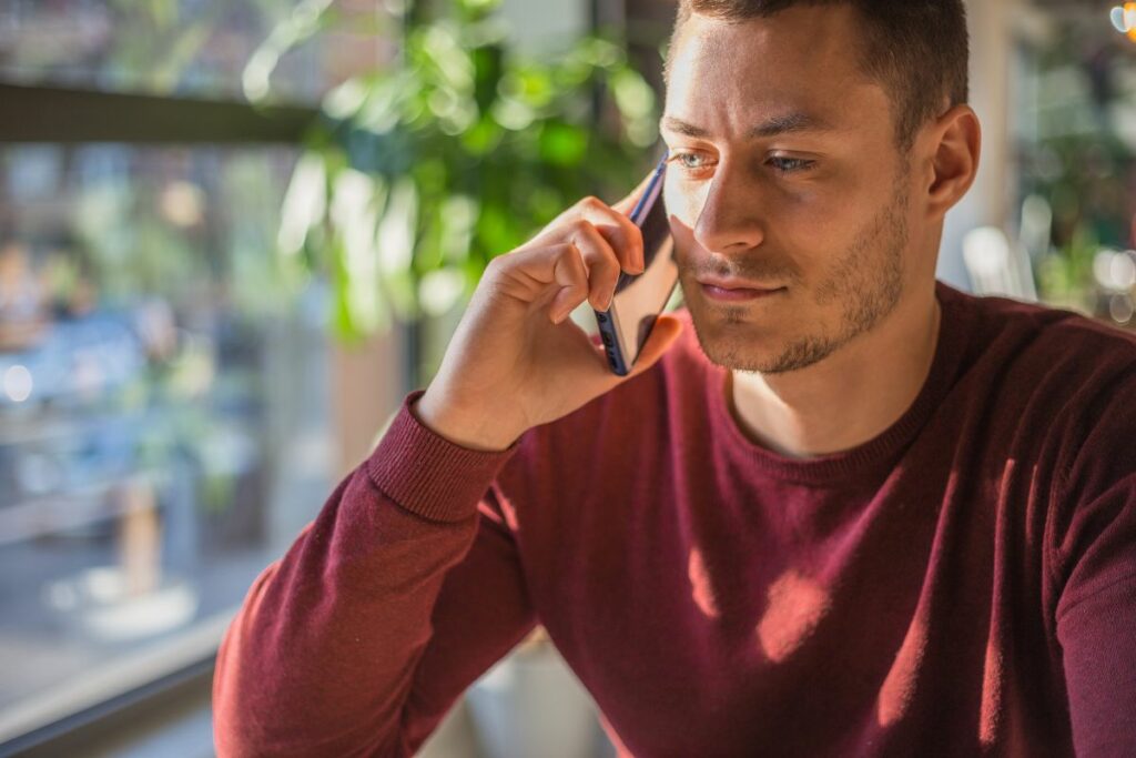 What Is A Neutral Tandem Voip Number? [A Guide For Businesses]